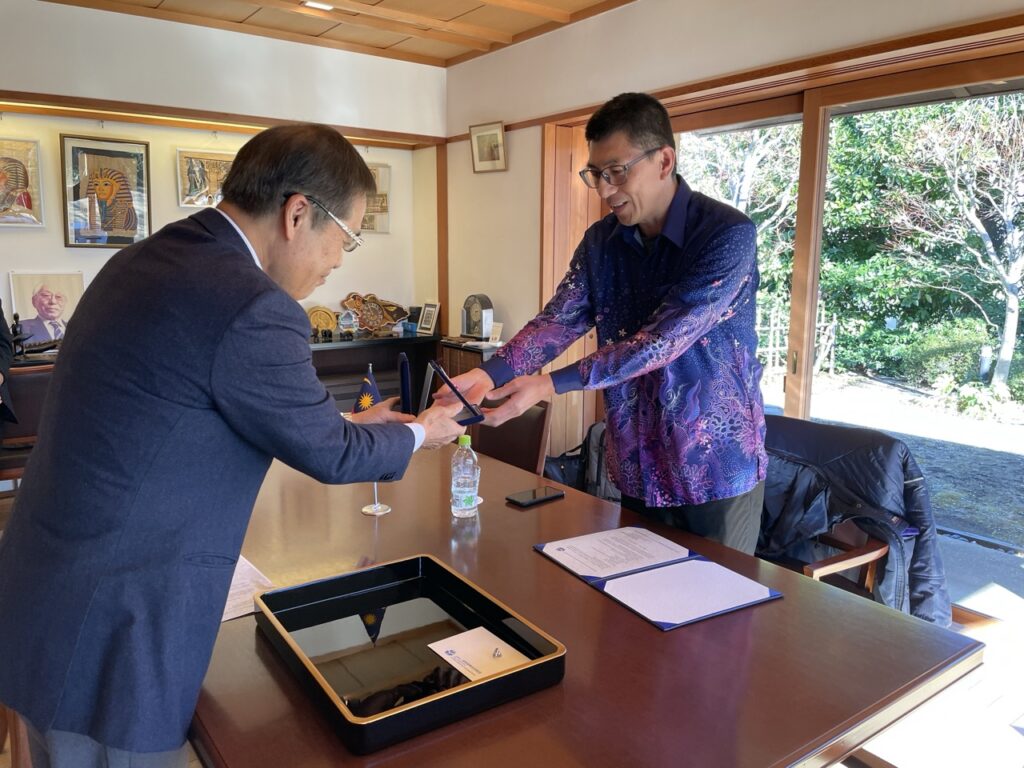 The Ceremony | The Matsumae International Foundation